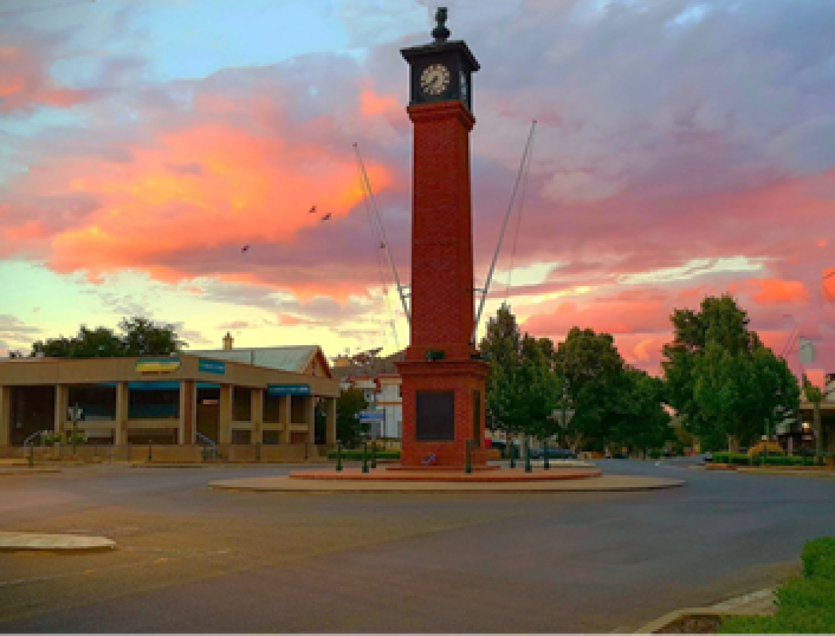 War Memorial Clock celebrates 100 years - Barraba Community News
